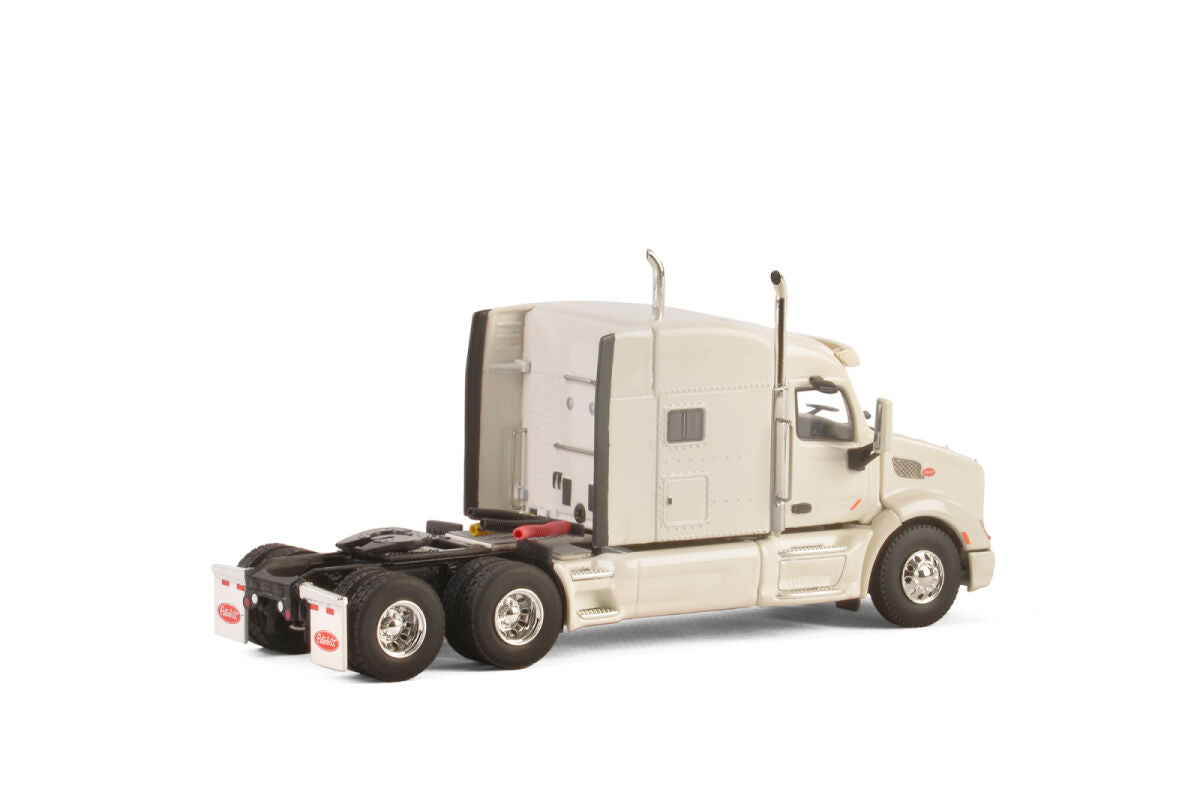 33-2025 | USA BASIC LINE; PETERBILT 579 6X4 WHITE – Maguires Models
