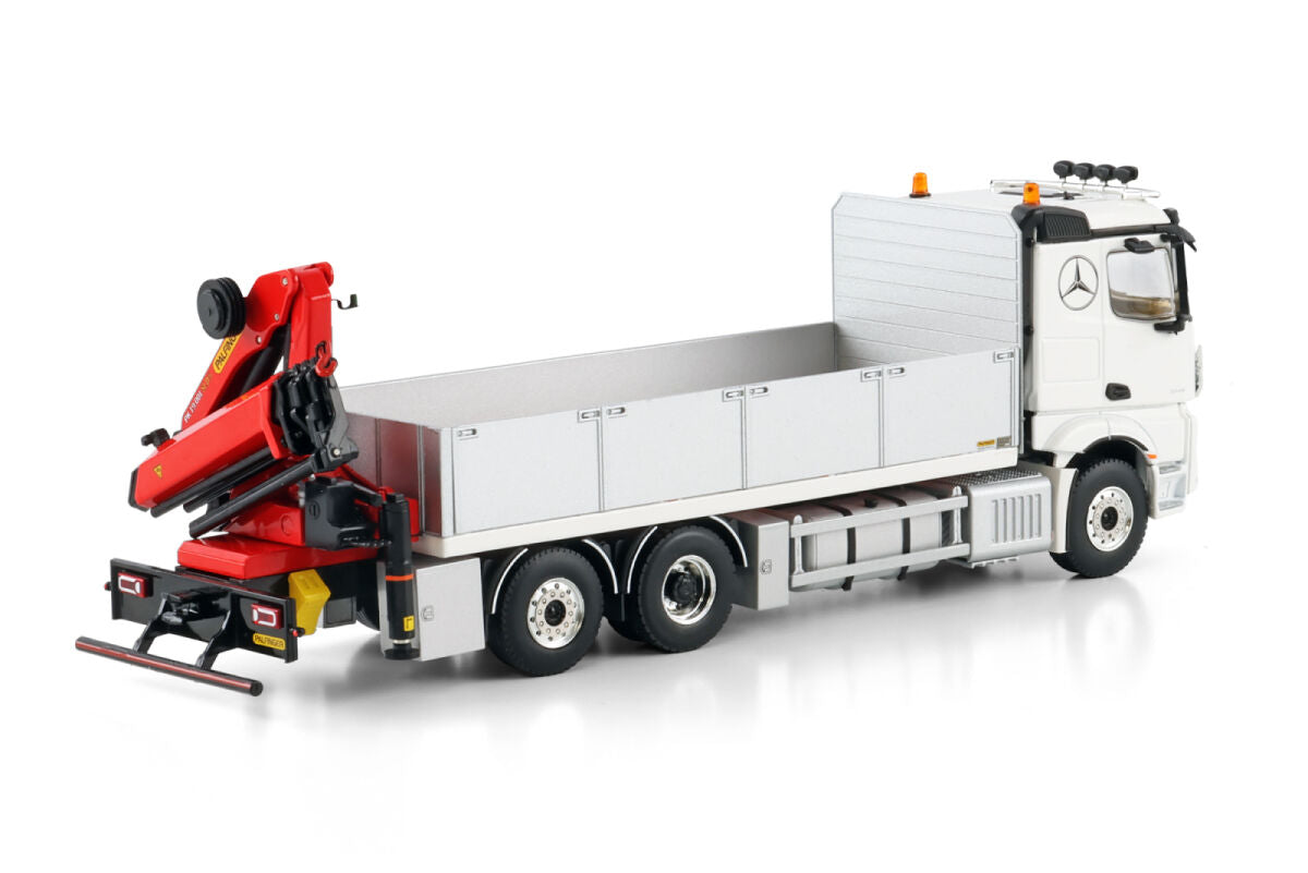 04-2213 | Palfinger MERCEDES – Maguires Models